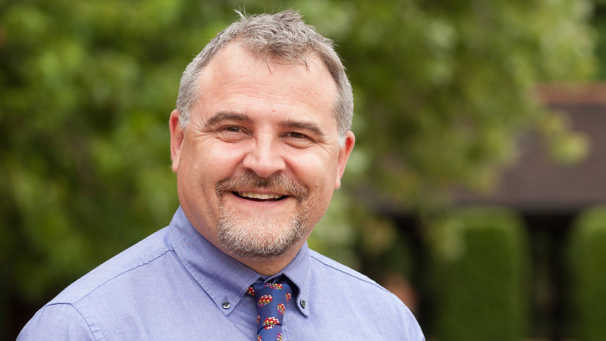 Dr Geoff Taggart - Education